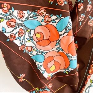 Vintage | Accessories | Vintage Floral Stripe Rustic Print Triangle ...